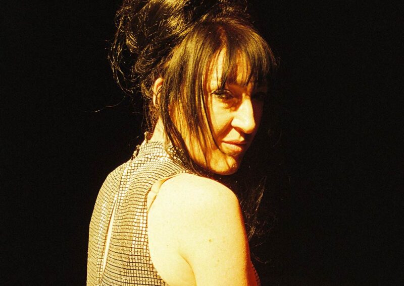 5 Minutes With… Emily Breeze - Songwriting Magazine